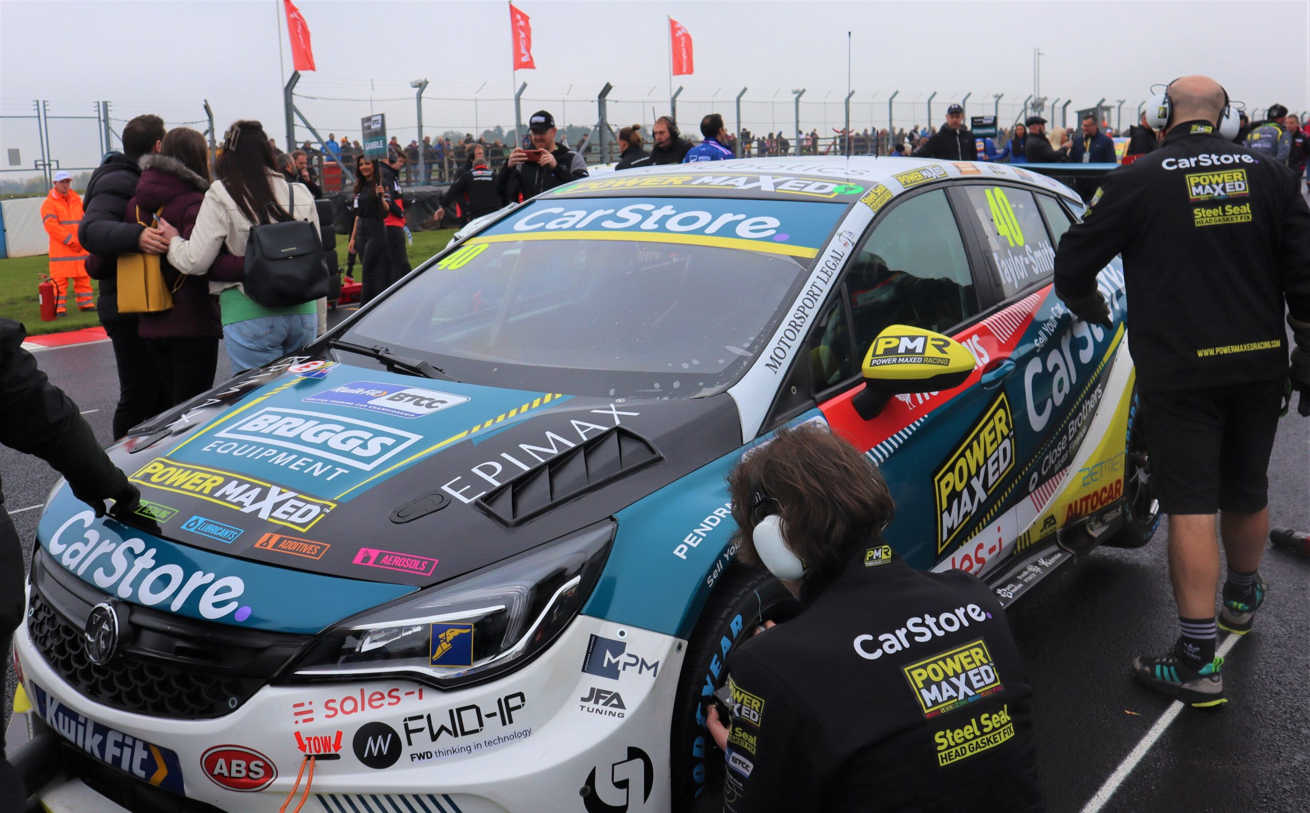 Árón Taylor-Smith impresses at 2023 BTCC season opener - Briggs Equipment